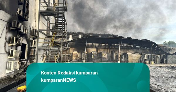 Kebakaran Pabrik Minyak di Medan Padam Usai 15 Jam Berkobar, 2 Damkar Terluka | kumparan.com